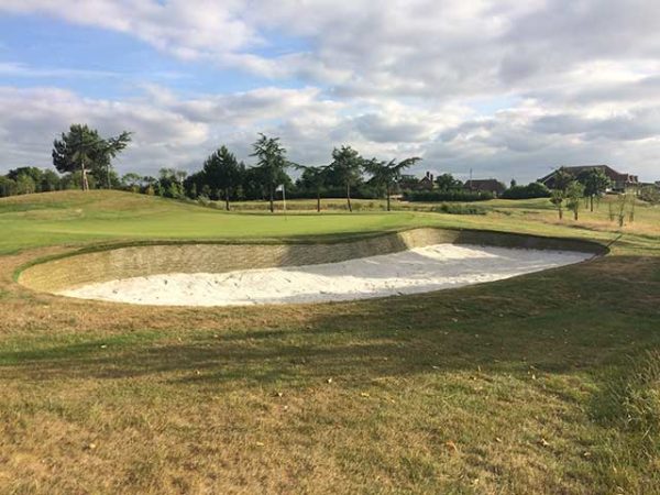 Skylark Golf & CC lead the way in bunker maintenance with Ecobunker